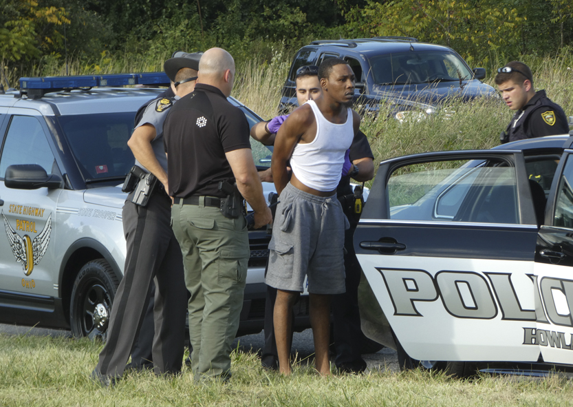 Howland police cruiser rammed during high-speed chase | News, Sports ...